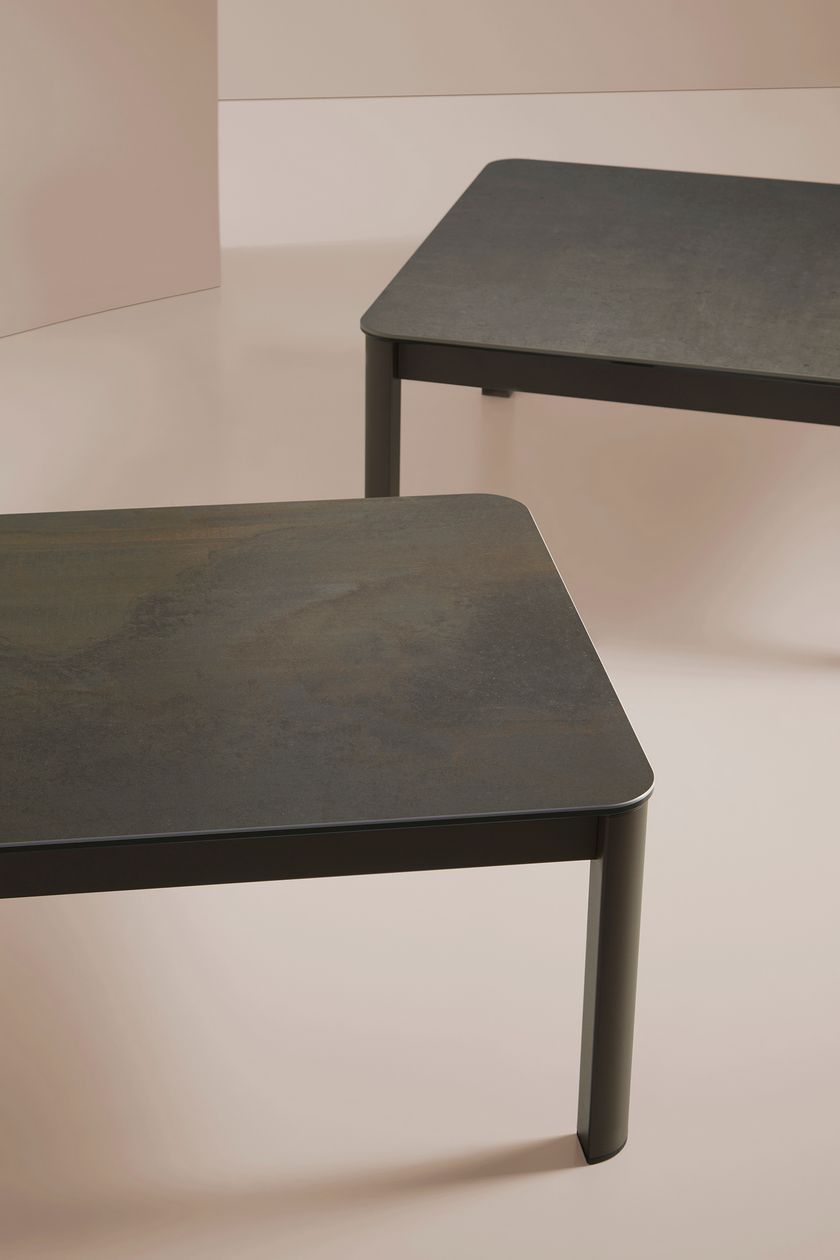 PEPPER Ceramic coffee table By Mobliberica