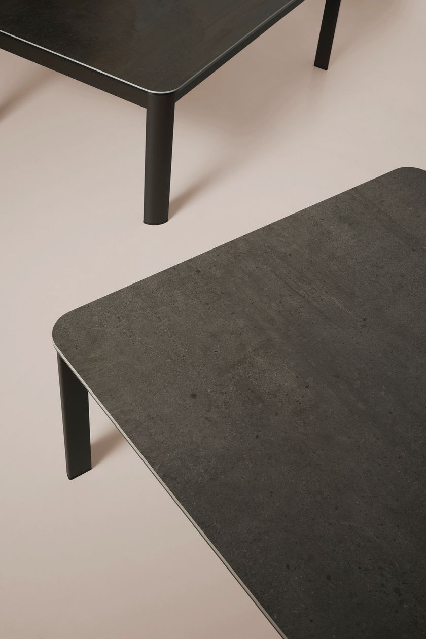 PEPPER Ceramic coffee table By Mobliberica