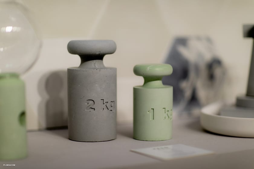 Cement paperweight PESO By Forma&Cemento