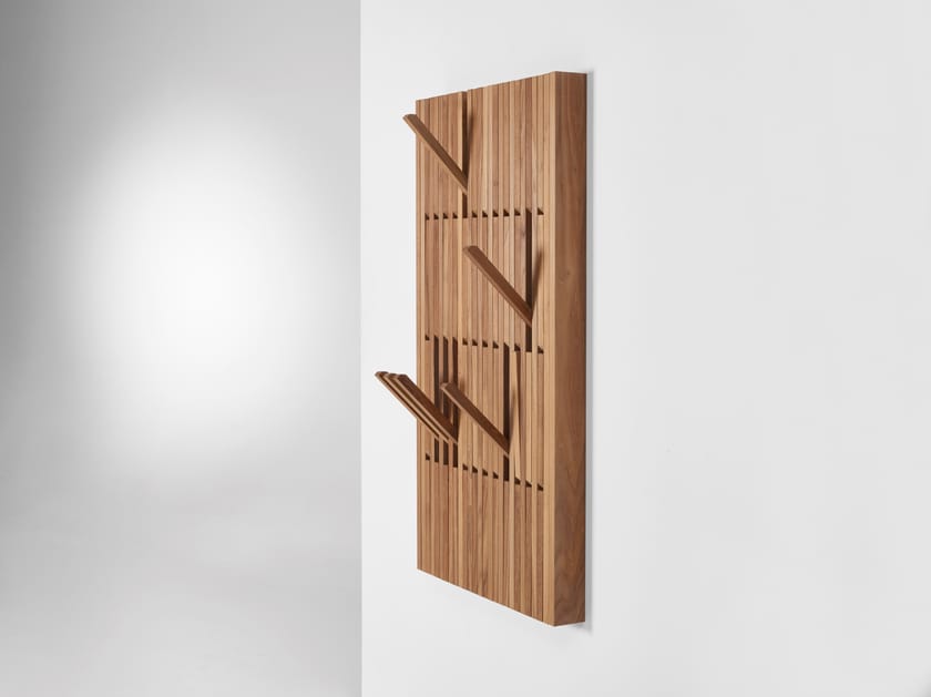 PIANO TEAK (OUTDOOR) coat rack By PER/USE