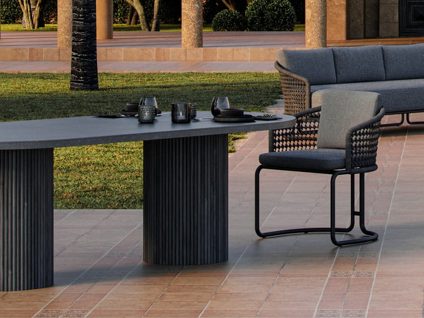 PIGALLE Tavolo ovale da giardino By SNOC