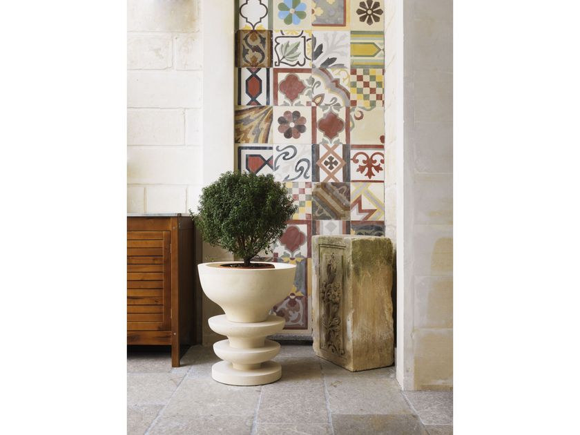 ONDULATION Lecce stone garden vase By PIMAR | design Matali Crasset