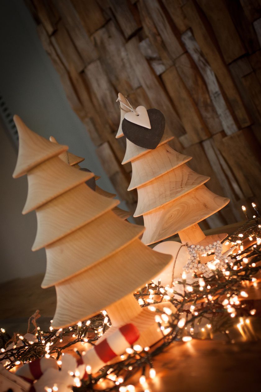 Cedarwood Christmas tree XMAS_MR By Riva 1920 design C.R.&S. RIVA1920