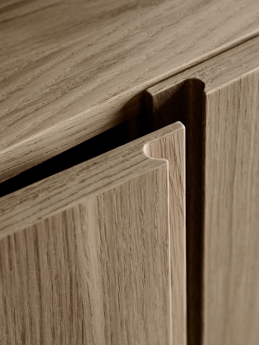 PIRA G2 Floor-ceiling mounted bookcase By String Furniture