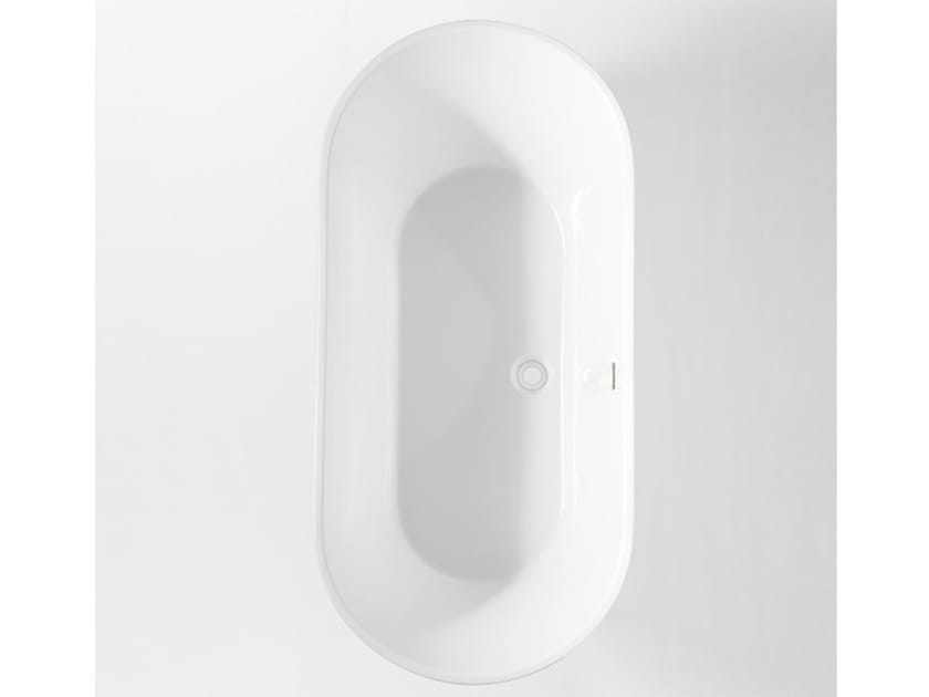 Freestanding oval acrylic bathtub PISA•3 Pisa Collection By Blu Bathworks® design Michael Gottschalk