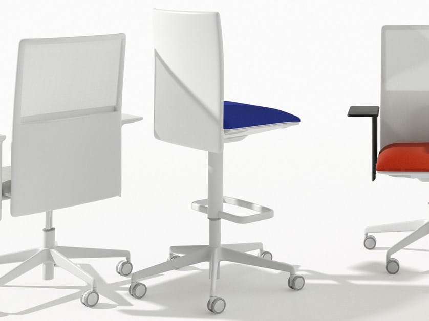 Arper: Furniture for contract, office and public spaces | Archiproducts