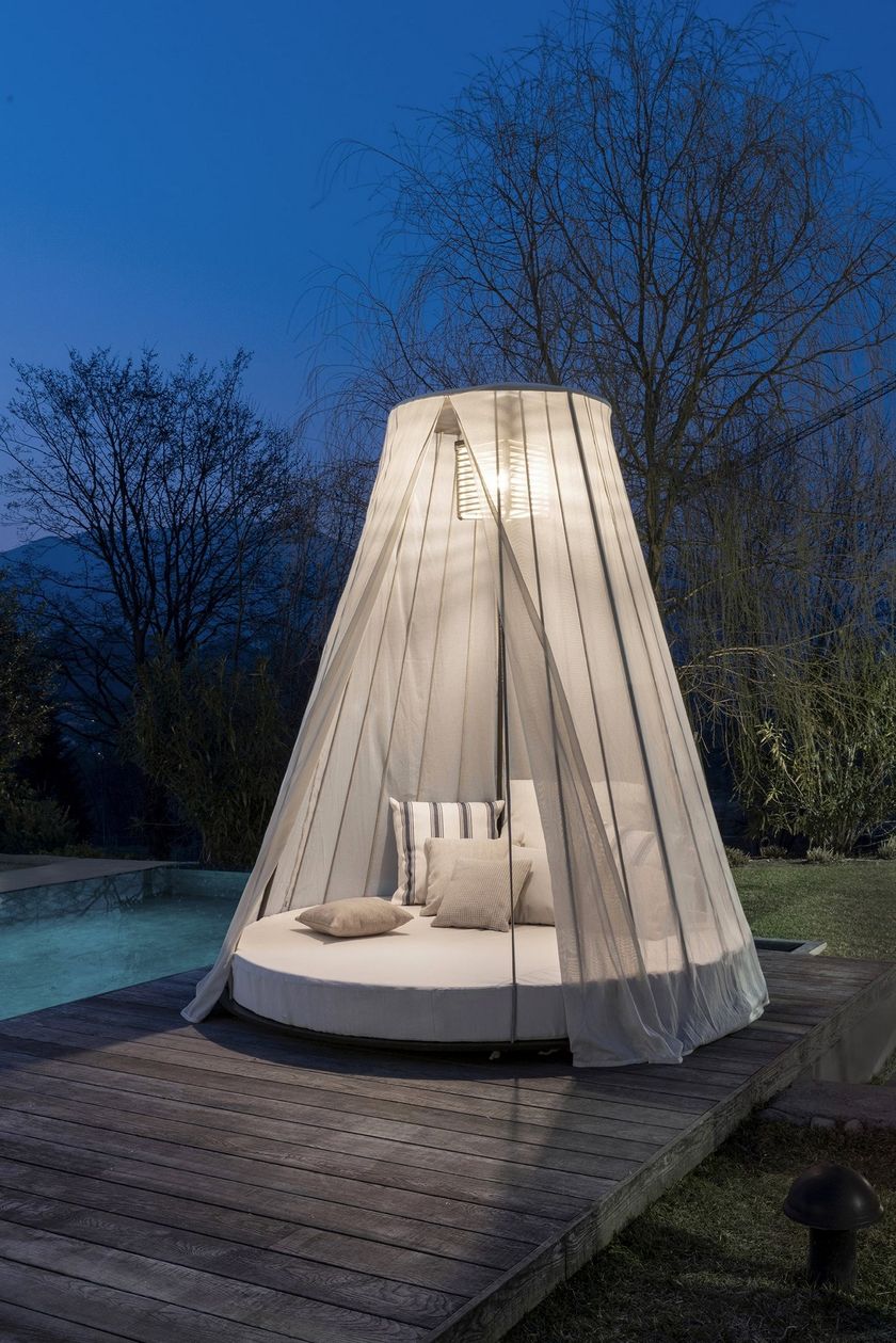 PLANET Nautical rope garden bed with parasol By Rever