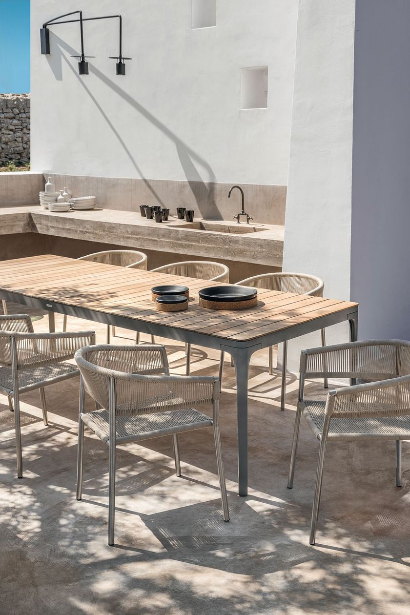 PLAY Rectangular teak garden table By Ethimo