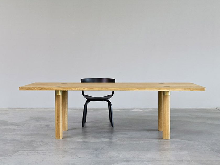 POLE TABLE | Table By Morgen design Sebastian Herkner