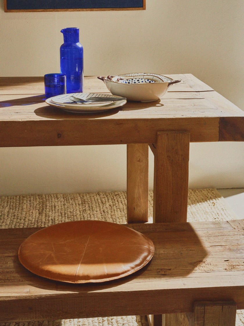 ANDALUCIA Table By POMAX