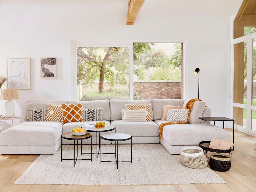 TORONTO Sofa By POMAX