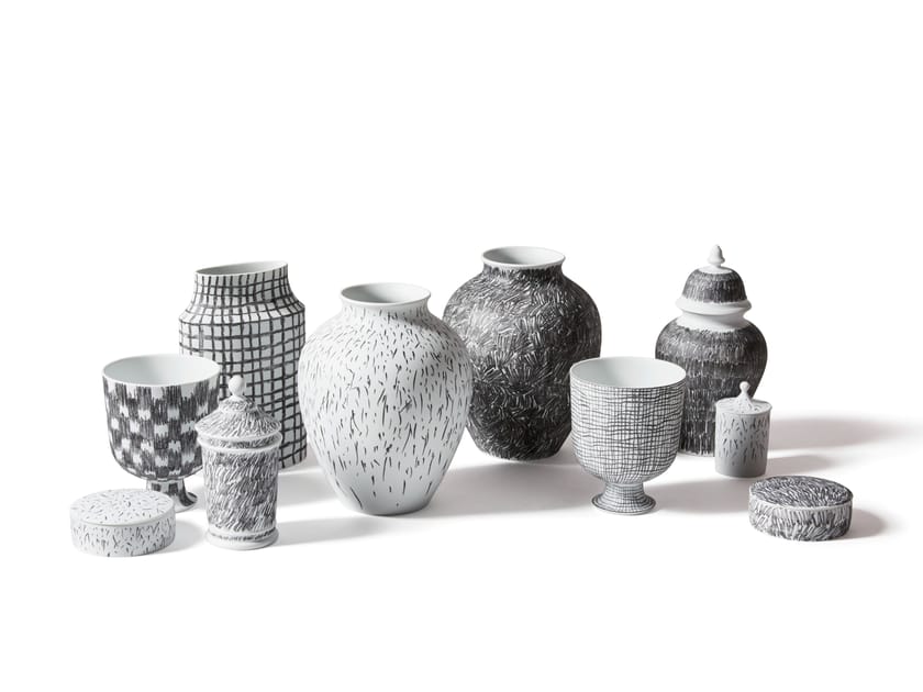 POST SCRIPTUM | Porcelain vase By Cassina design Formafantasma