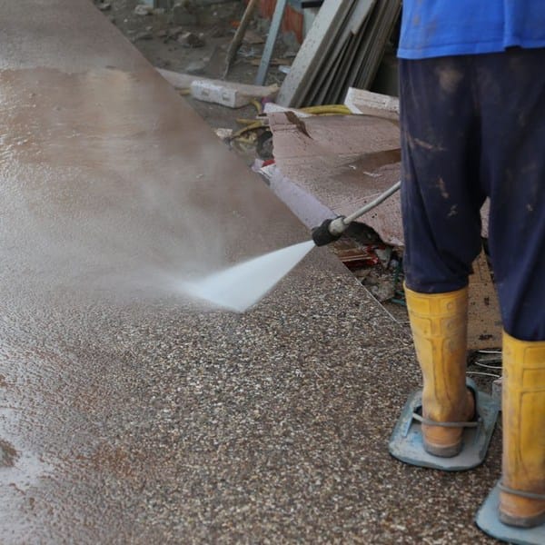 PRERIT SOLUTION Soluzione disattivante per pavimenti in ghiaietto lavato By Azichem