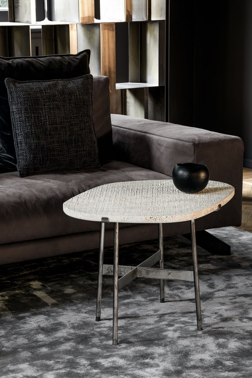 Table basse en pierre de Ostuni PRIMITIVE By Henge design Massimo Castagna