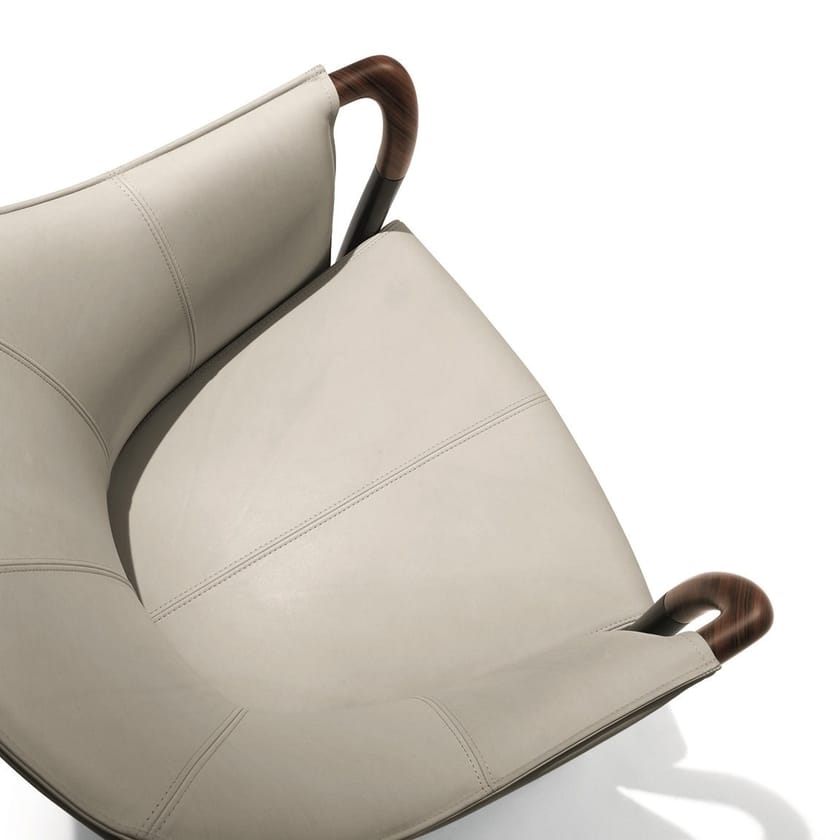 PROGETTI SENSE | Leather easy chair By GIORGETTI