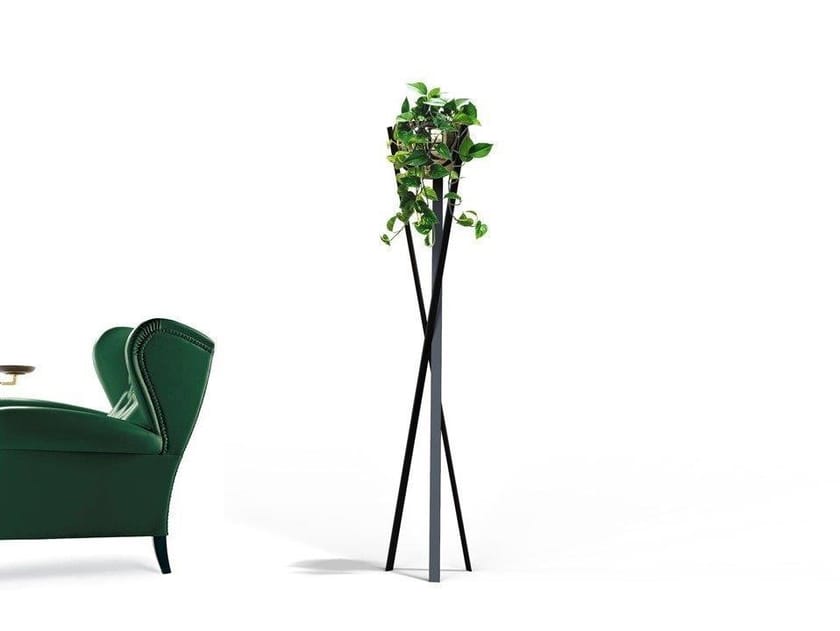 Metal plant pot PROTEA Globe Collection By BLOSS design Studio Nove.3