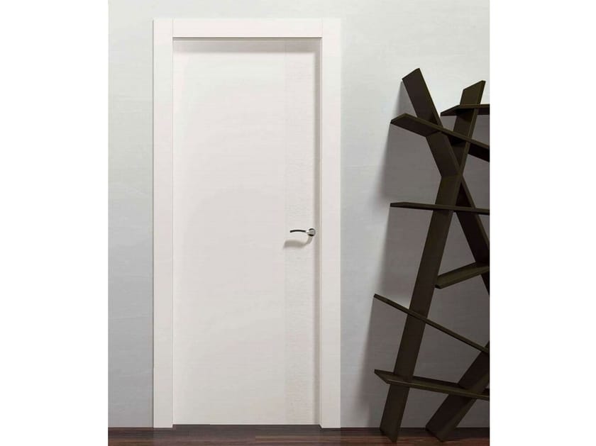 INCANTO V Porta a battente in laccato By Pail Serramenti