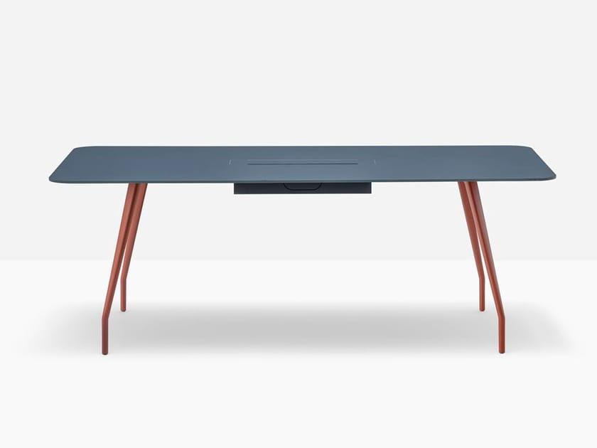 RIZZ OFFICE Meeting table By Pedrali