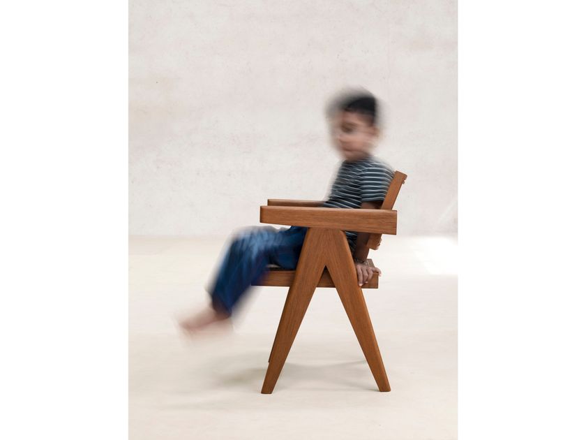 OFFICE CHAIR V LEG - CHILDREN'S EDITION Silla infantil By Phantom Hands