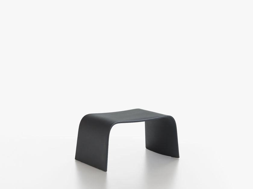 LAND Plastic footstool By Plank | design Naoto Fukasawa