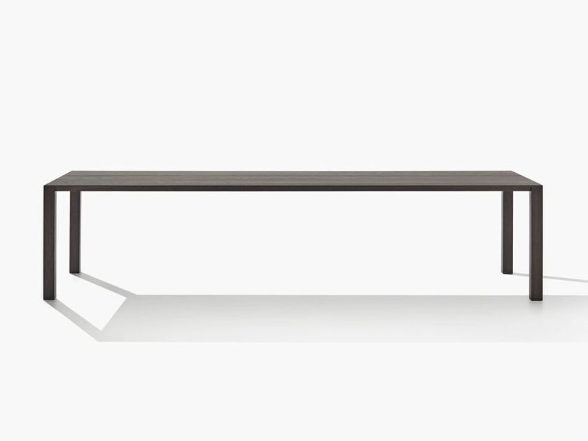 BLADE Rectangular walnut table By Poliform