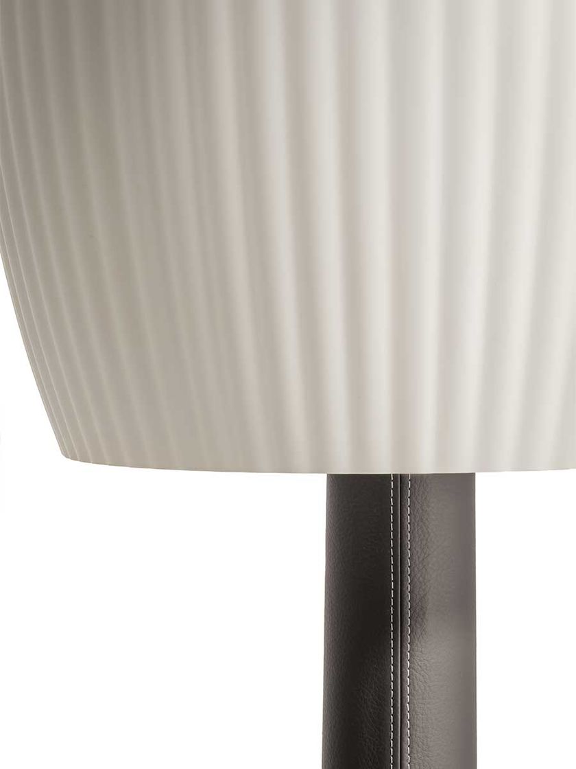 NYMPH Floor lamp By Poltrona Frau