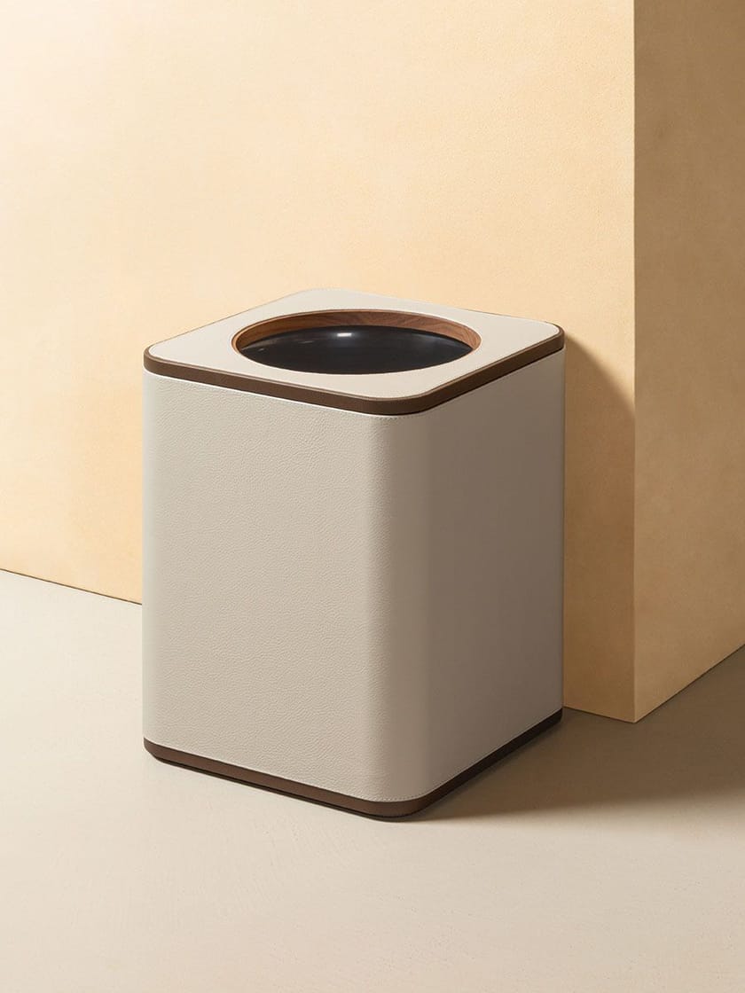 OFFICE COLLECTION Waste paper bin By Poltrona Frau