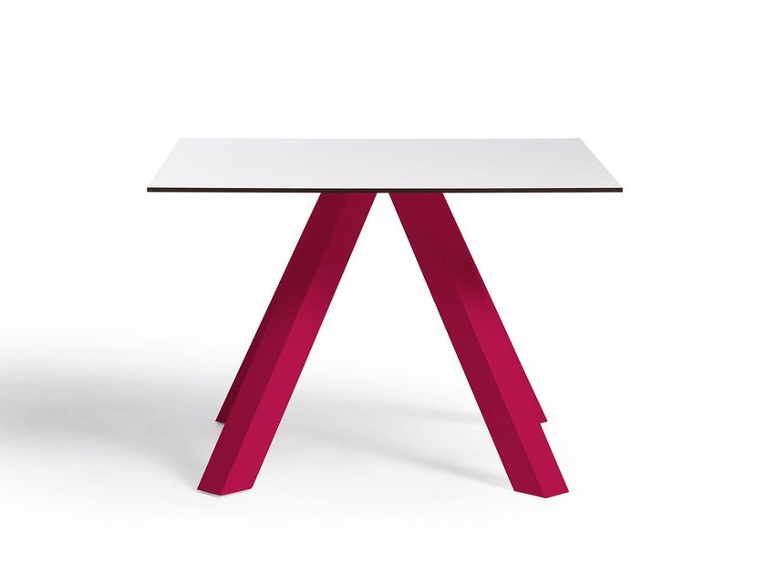 CRAZY HORSE Table By Poltronova