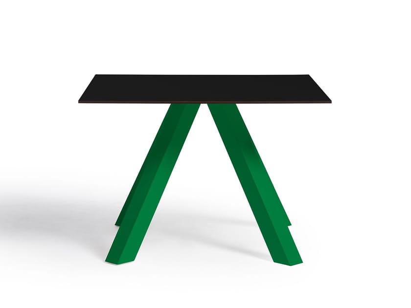 CRAZY HORSE Table By Poltronova