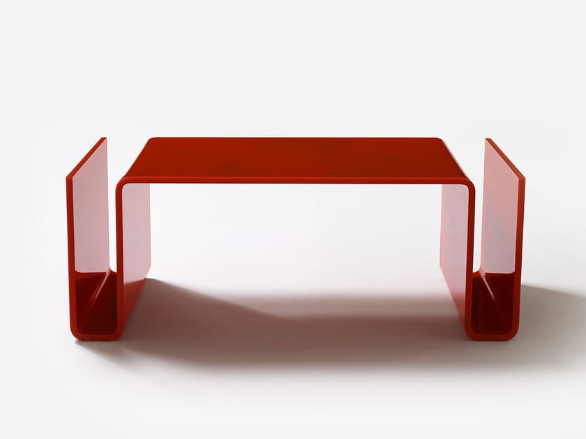 T01 Coffee table By Poltronova