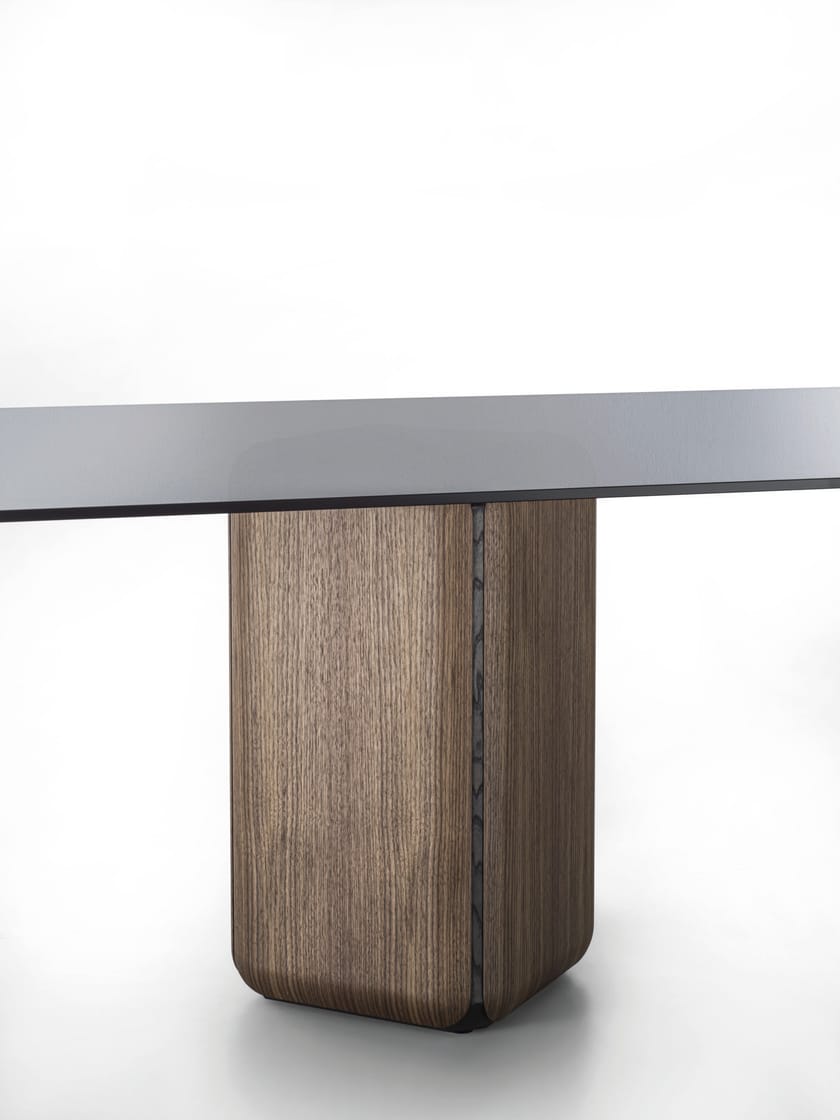 BAY Table By Porada