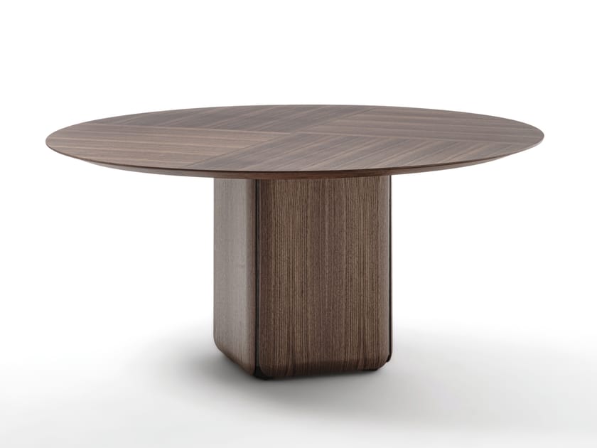 BAY Round walnut dining table By Porada