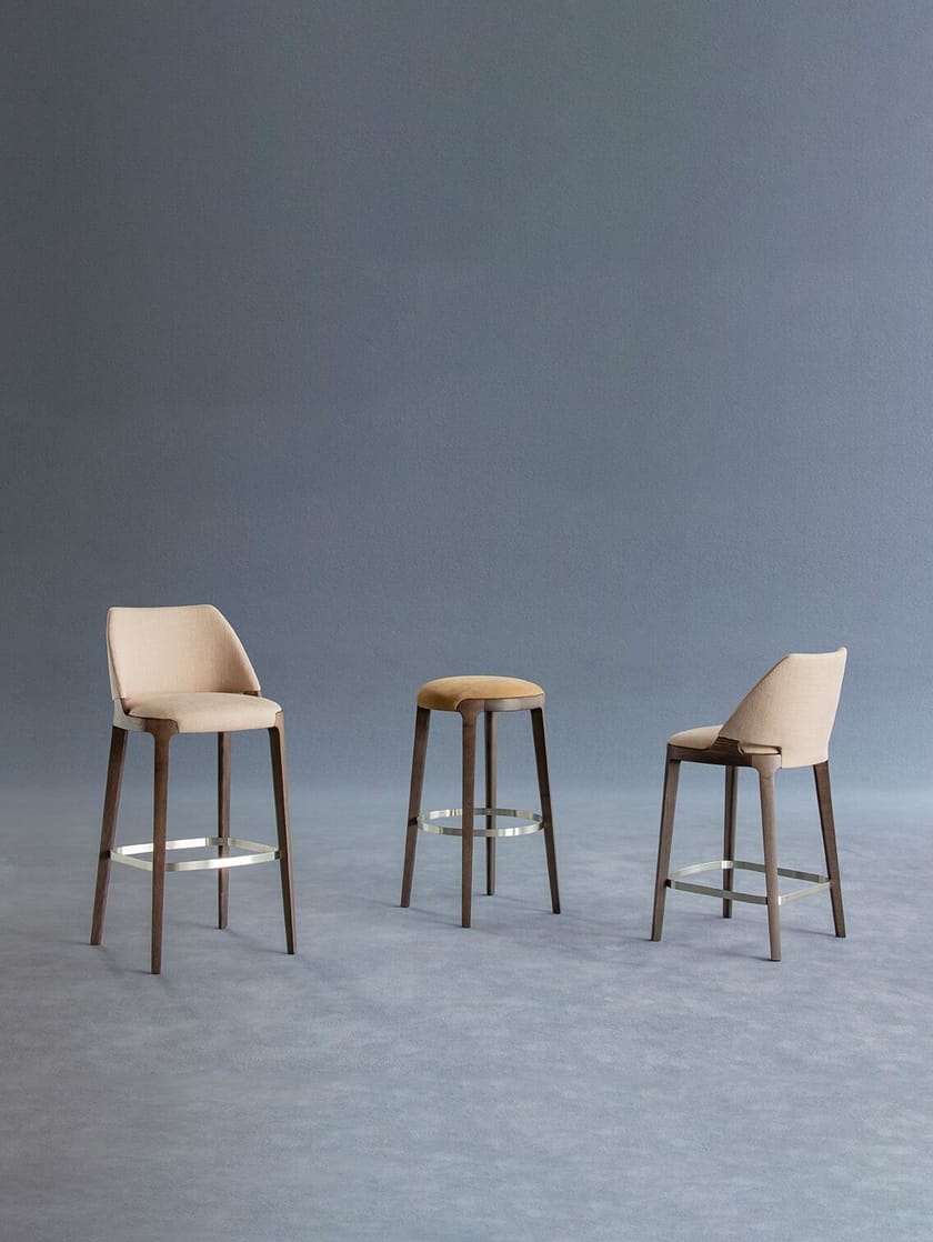 VELIS 942/A 凳子 By Potocco | design Mario Ferrarini