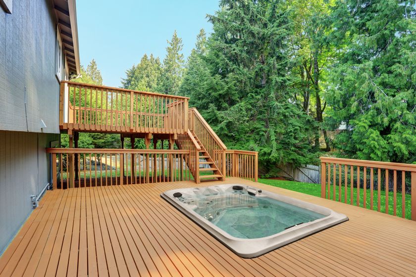 PowerActive™ SWIM SPA 6-seats 7-seats swim spa By Jacuzzi®