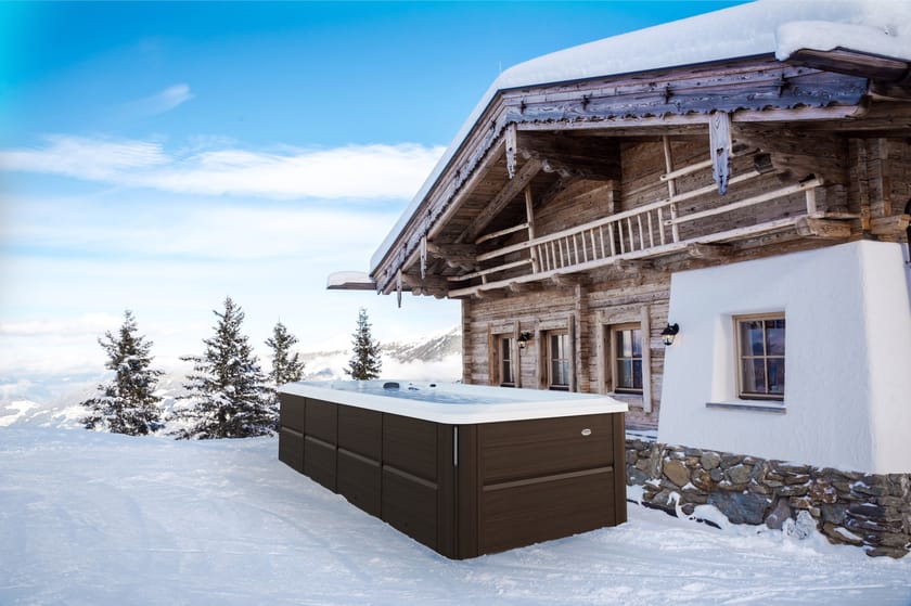 PowerActive™ SWIM SPA 6-seats 7-seats swim spa By Jacuzzi®