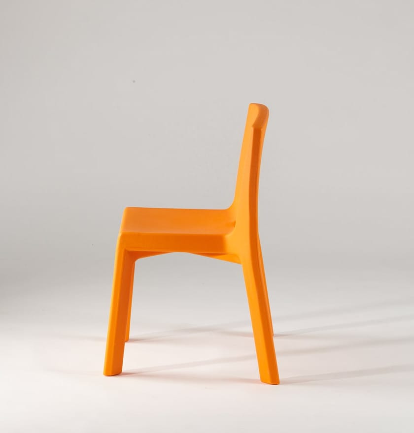 Stackable polyethylene chair Q4 By SLIDE design Jorge Najera