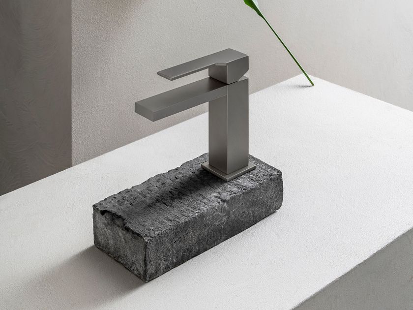 APP 4310017 Robinet pour lavabo By QD Magistro Lab