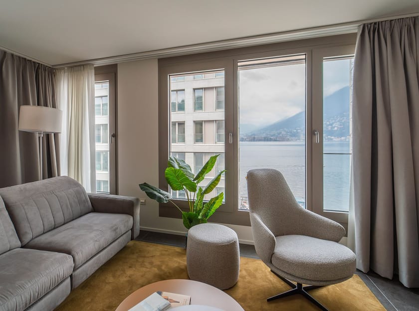 7STARS Window By QFORT