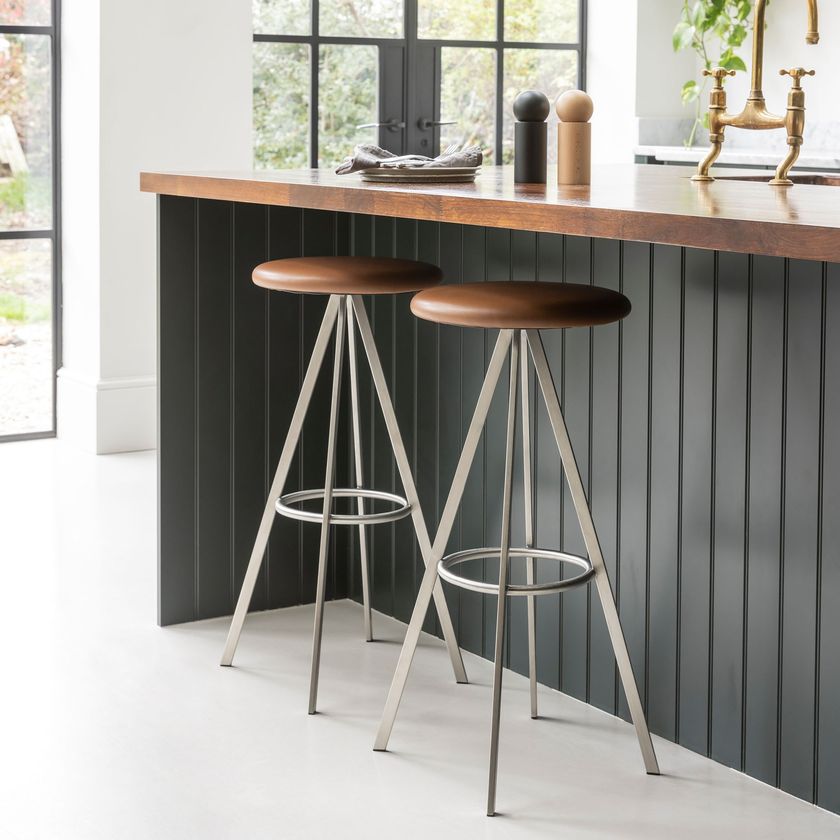 QUAD-SPACE sgabello By Case design Terence Woodgate