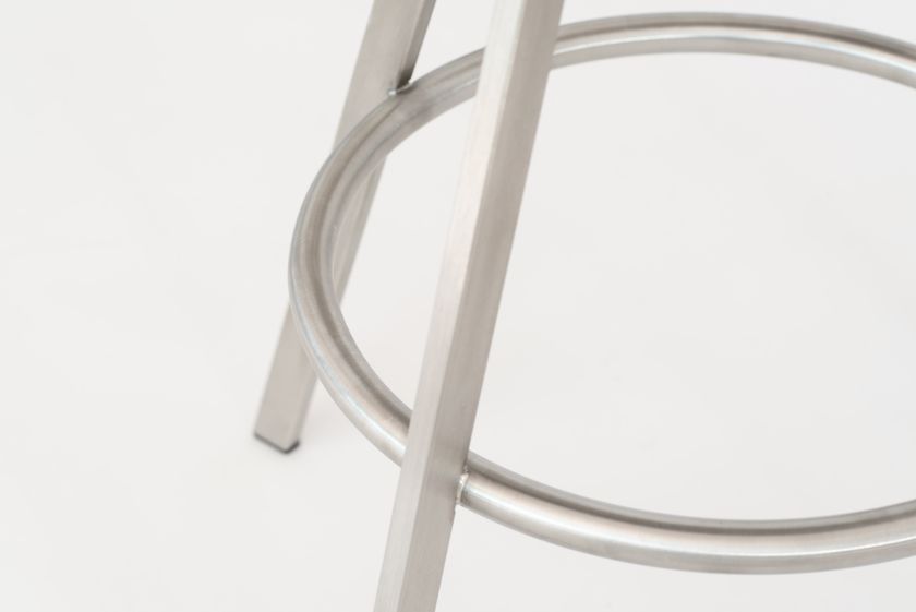QUAD-SPACE Stool By Case | design Terence Woodgate