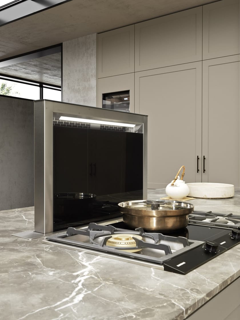 QUADRA 70_05 Kitchen with island By Pedini