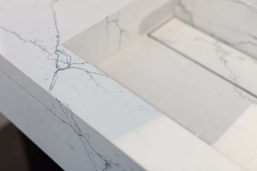 PLANET - NEPTUNE Rivestimento in agglomerato di quarzo By QUARTZFORMS