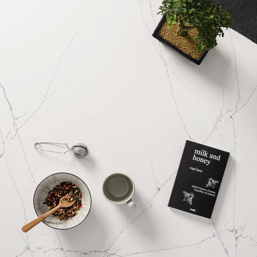 PLANET - NEPTUNE Rivestimento in agglomerato di quarzo By QUARTZFORMS