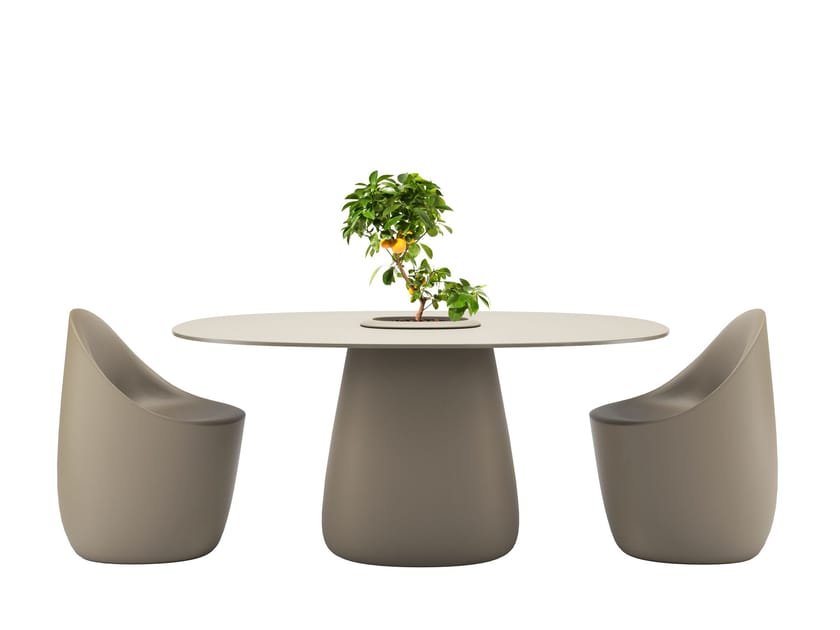 Qeeboo: Furniture and accessories with an ironic design | Archiproducts