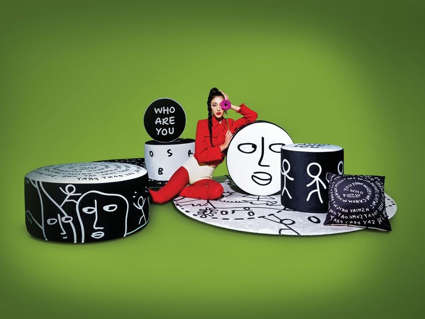 MIDNIGHT MONOLOGUE Round pouf By Qeeboo