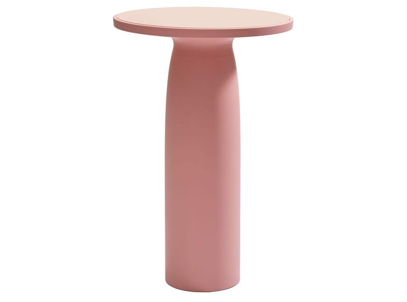 Qeeboo: Furniture and accessories with an ironic design | Archiproducts