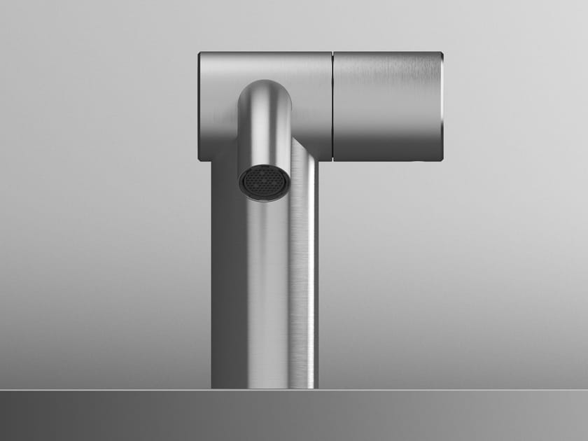 HUM 24 01 Washbasin tap By QuadroDesign