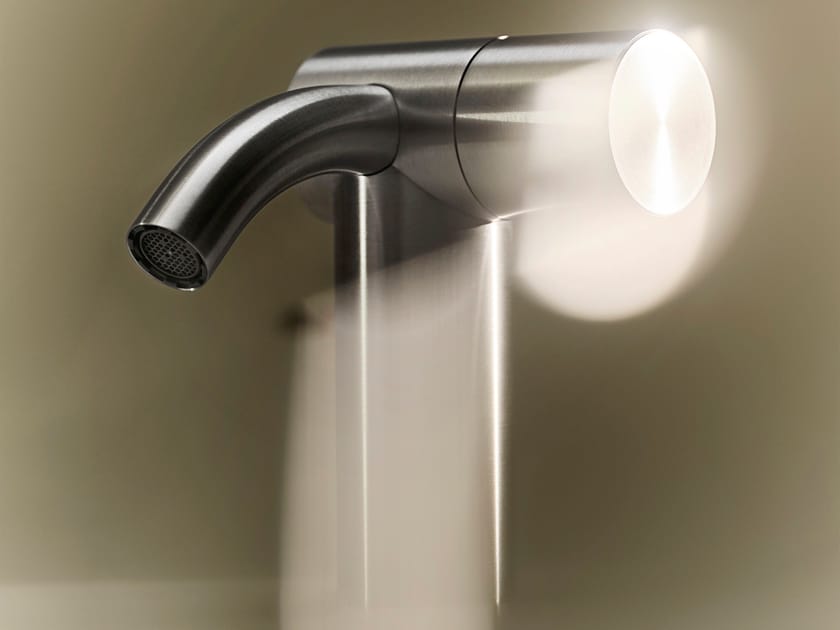 HUM 24 01 Washbasin tap By QuadroDesign