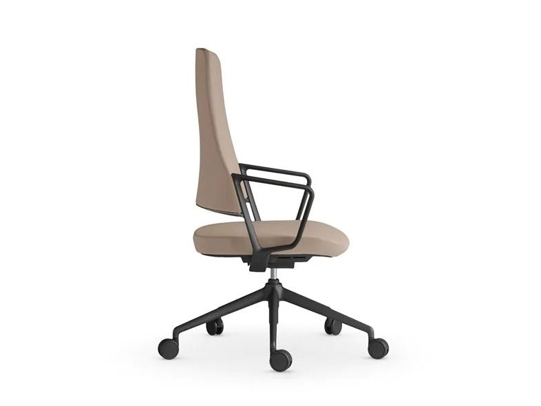 AVENTADOR Fabric executive chair By Quinti Sedute | design Alegre Design