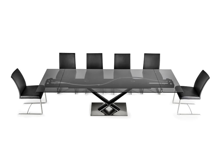 RADIANT | Extending table By NAOS design Studio D'Urbino Lomazzi